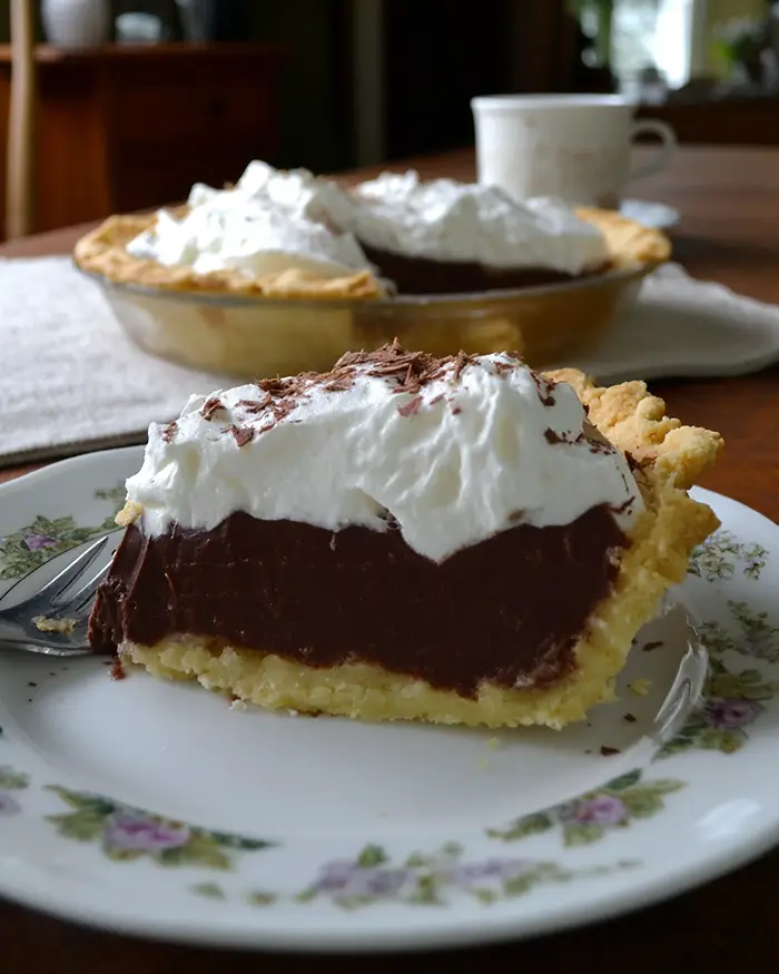 The Ultimate Fudgy Chocolate Cream Pie (Silky, Rich & So Easy ...